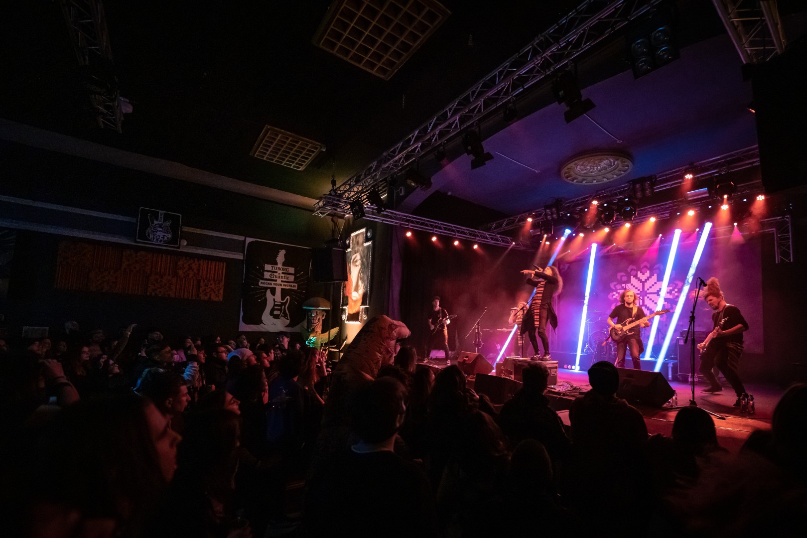 E-an-na at Quantic in Bucharest on March 5, 2022 (e37325c32e) - Gigxels